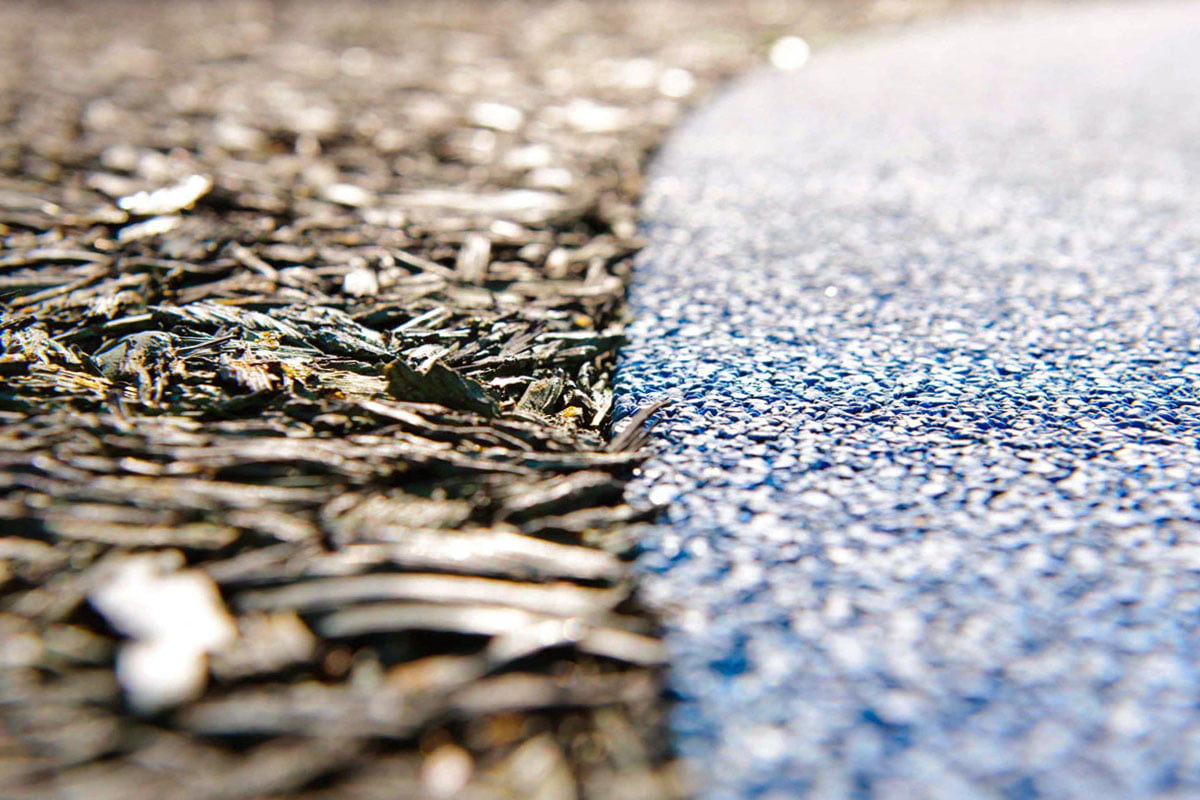 Laying Rubber Mulch: A Step-By-Step DIY Guide + Calculator