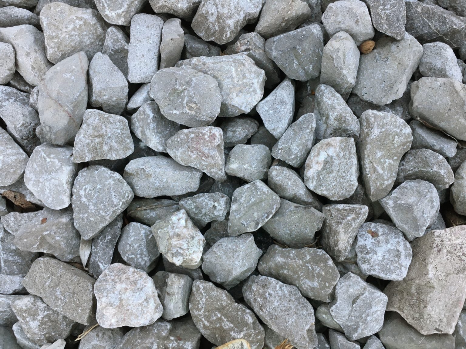 Exploring The Different Types of Limestone Gravel Available