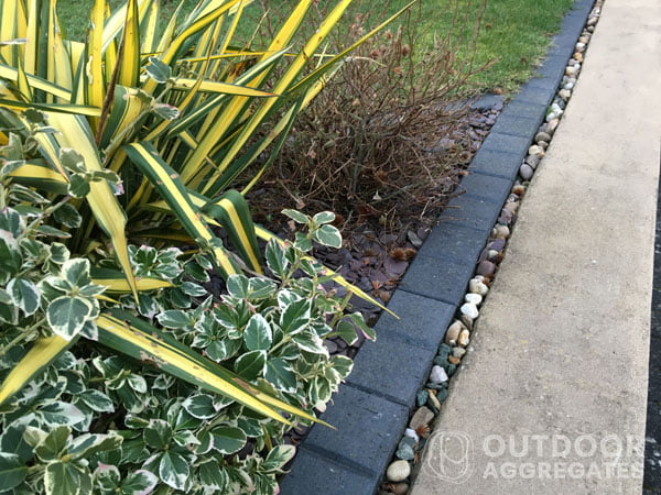 The Ultimate, Edgy, Border Guide to Garden Rubber Edging